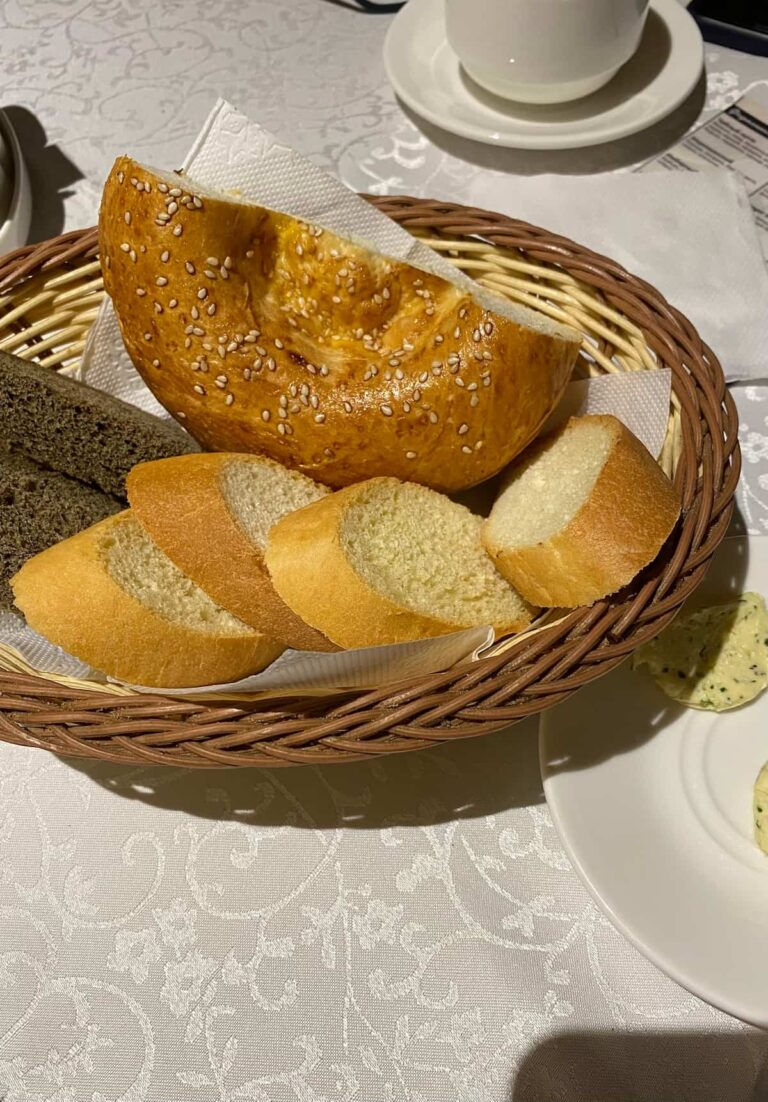 ブハラで訪れたレストランとカフェ紹介(近郊含む) - 世界遺産 観たやつ